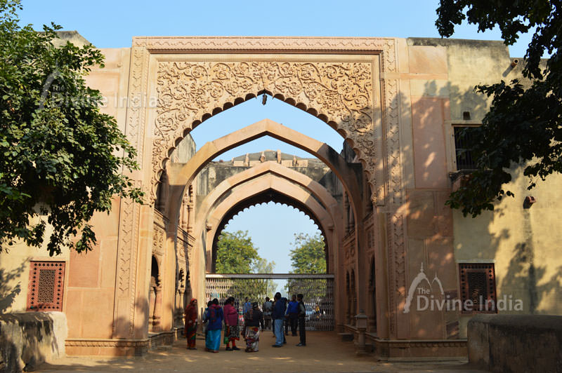 Deeg Palace and Fort : Inside the Entry Gate of Deeg Palace - The ...