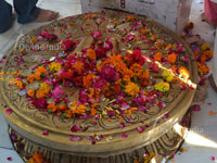 Jwala Ji Temple : Devi Charan Paduka ta Jwala ji temple - The Divine India